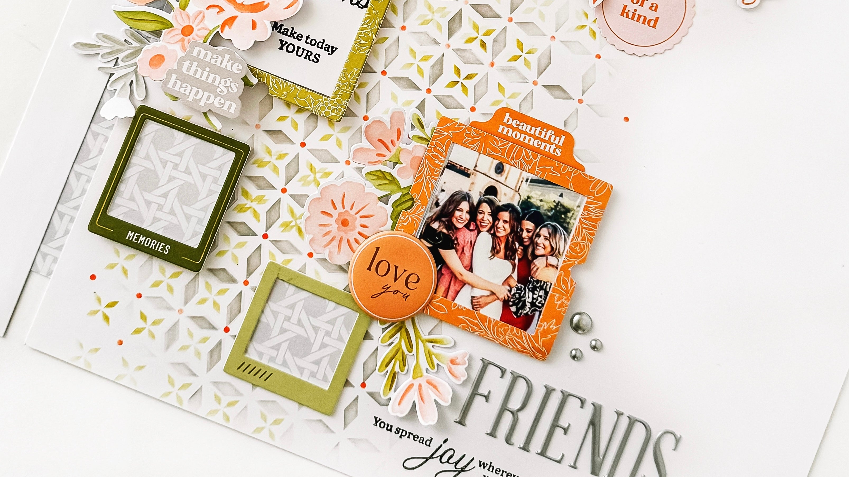 Friends Layout | Susi Becerra – Pinkfresh Studio