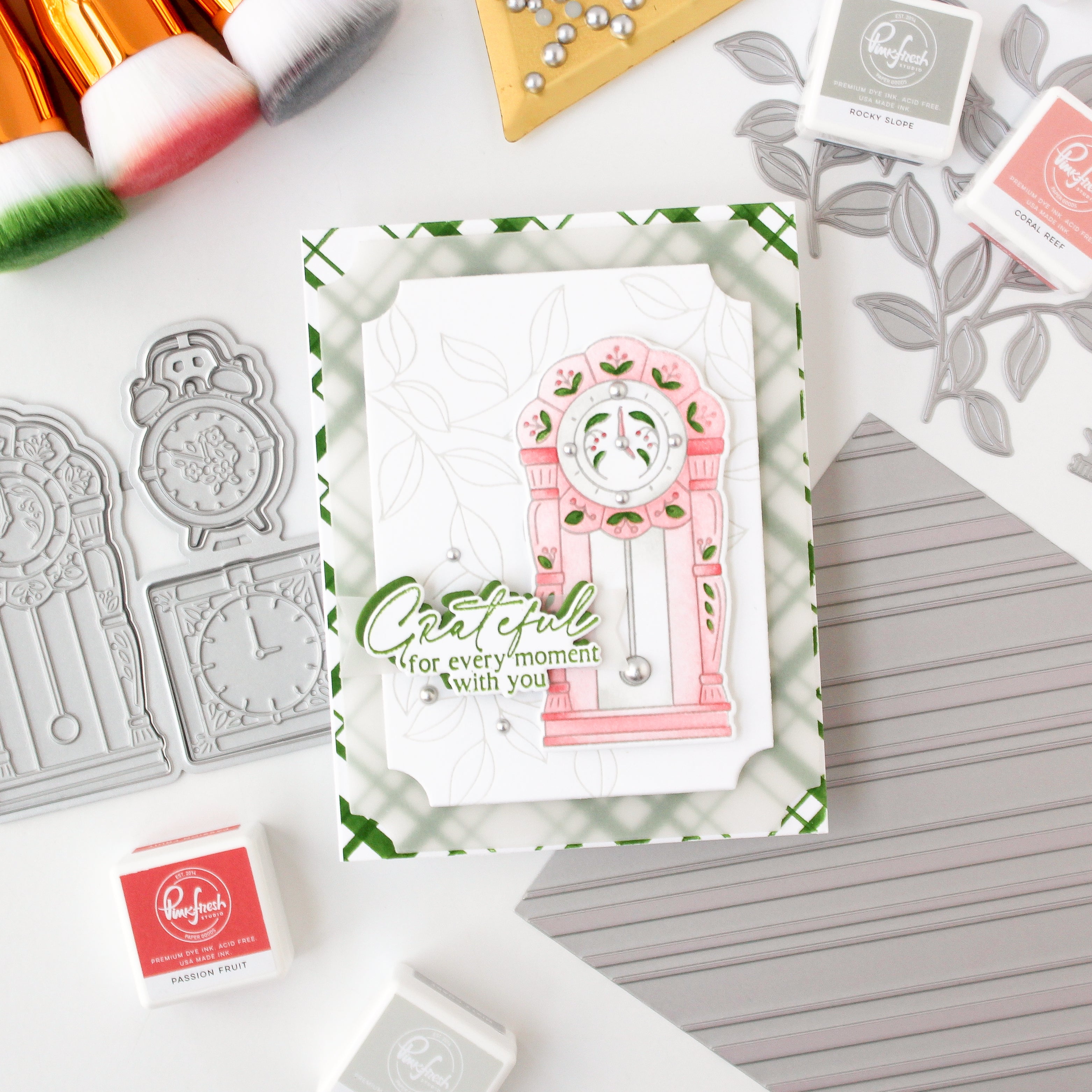 Essentials: Notched Corner Frame die – Pinkfresh Studio